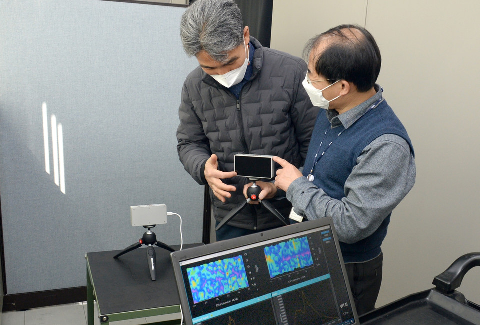 재난현장, 어둠·연기 속에서도 인명 탐지...사람 찾는 레이다 센서