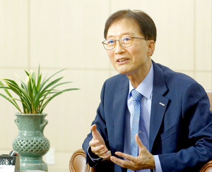 이용훈 UNIST 총장, "2027년까지 세계 100대 연구중심대학 도약할 것!"